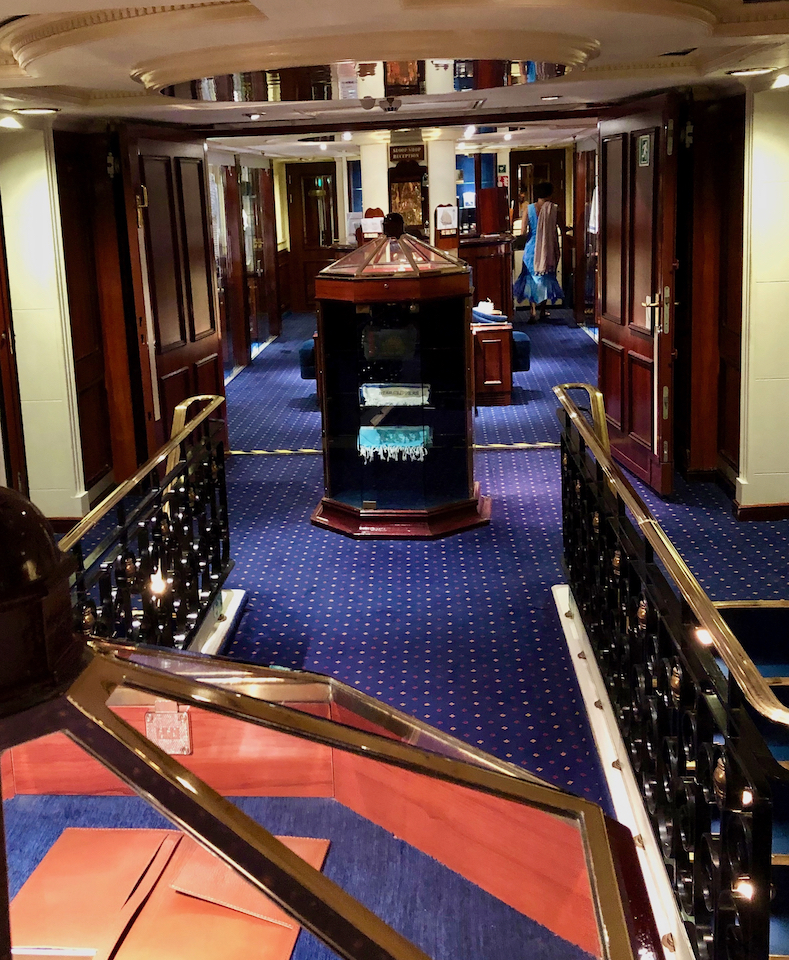 1645-Star Clipper-Inside – Where In The World Is Scott?